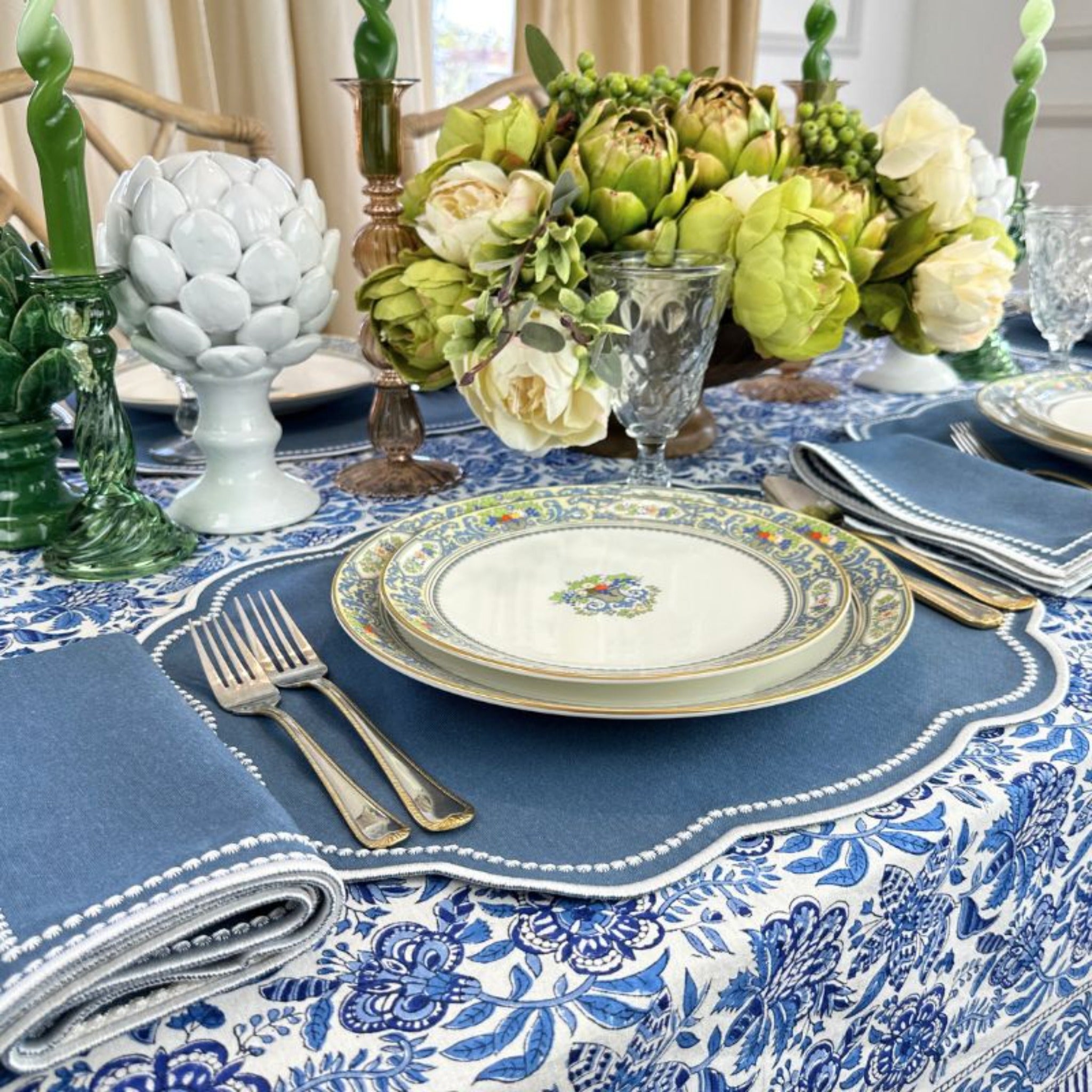 French Country Blue Florals Tablecloth – The Well Appointed House