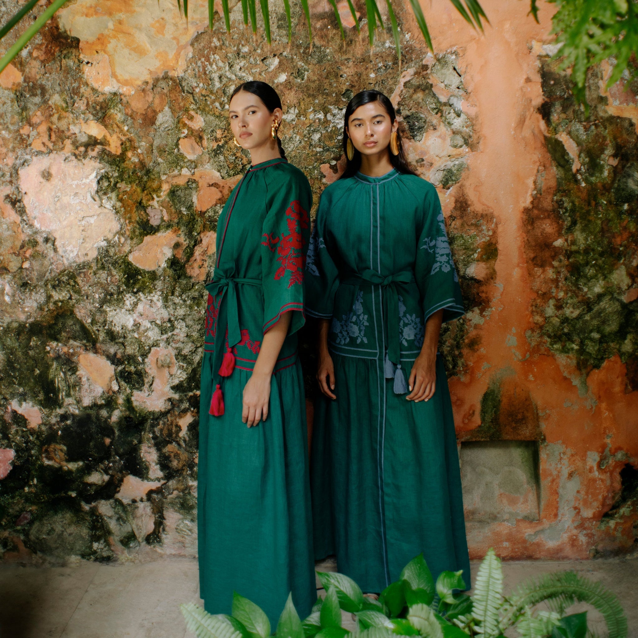 Emerald Swan Dress – The Well Appointed House