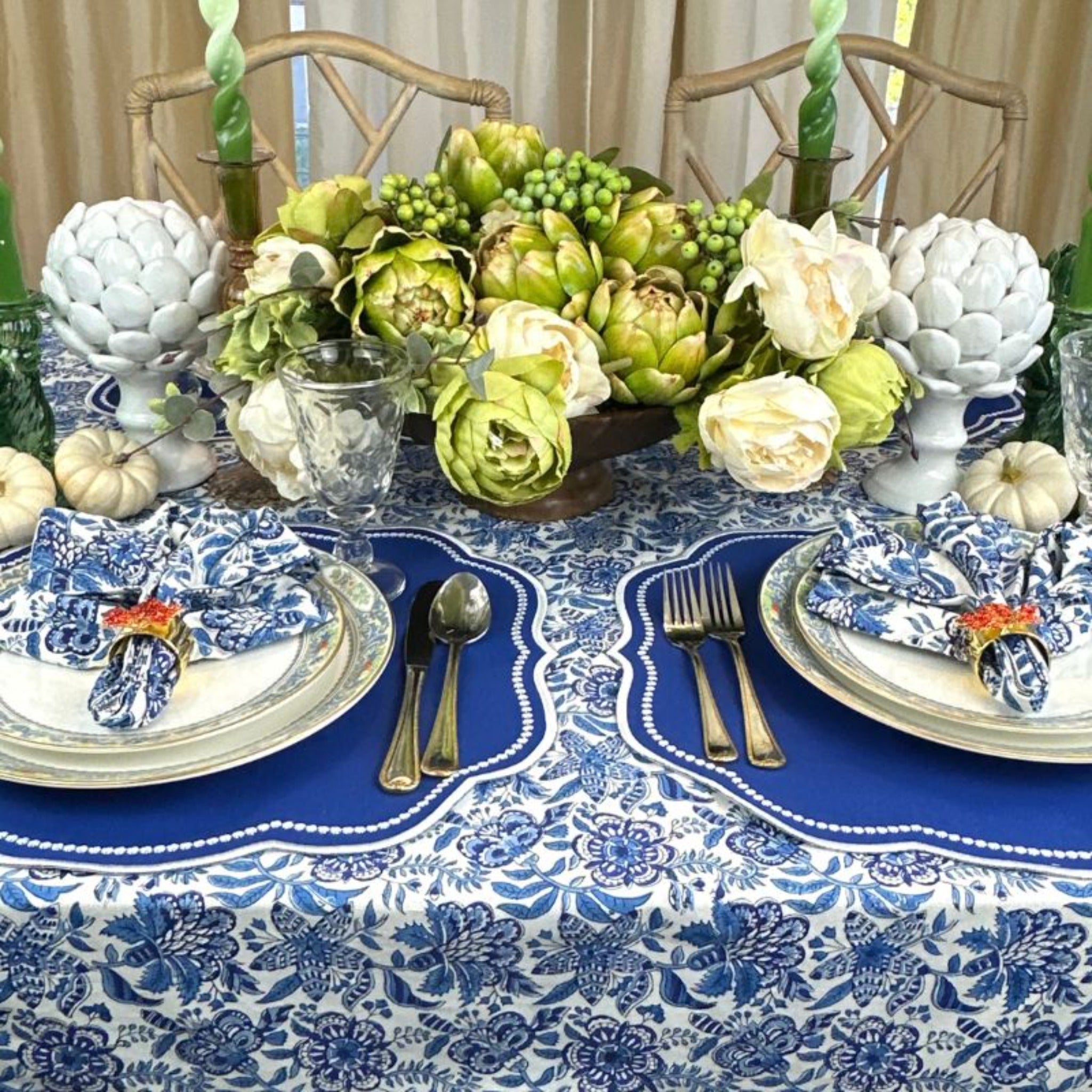 French Country Blue Florals Tablecloth – The Well Appointed House