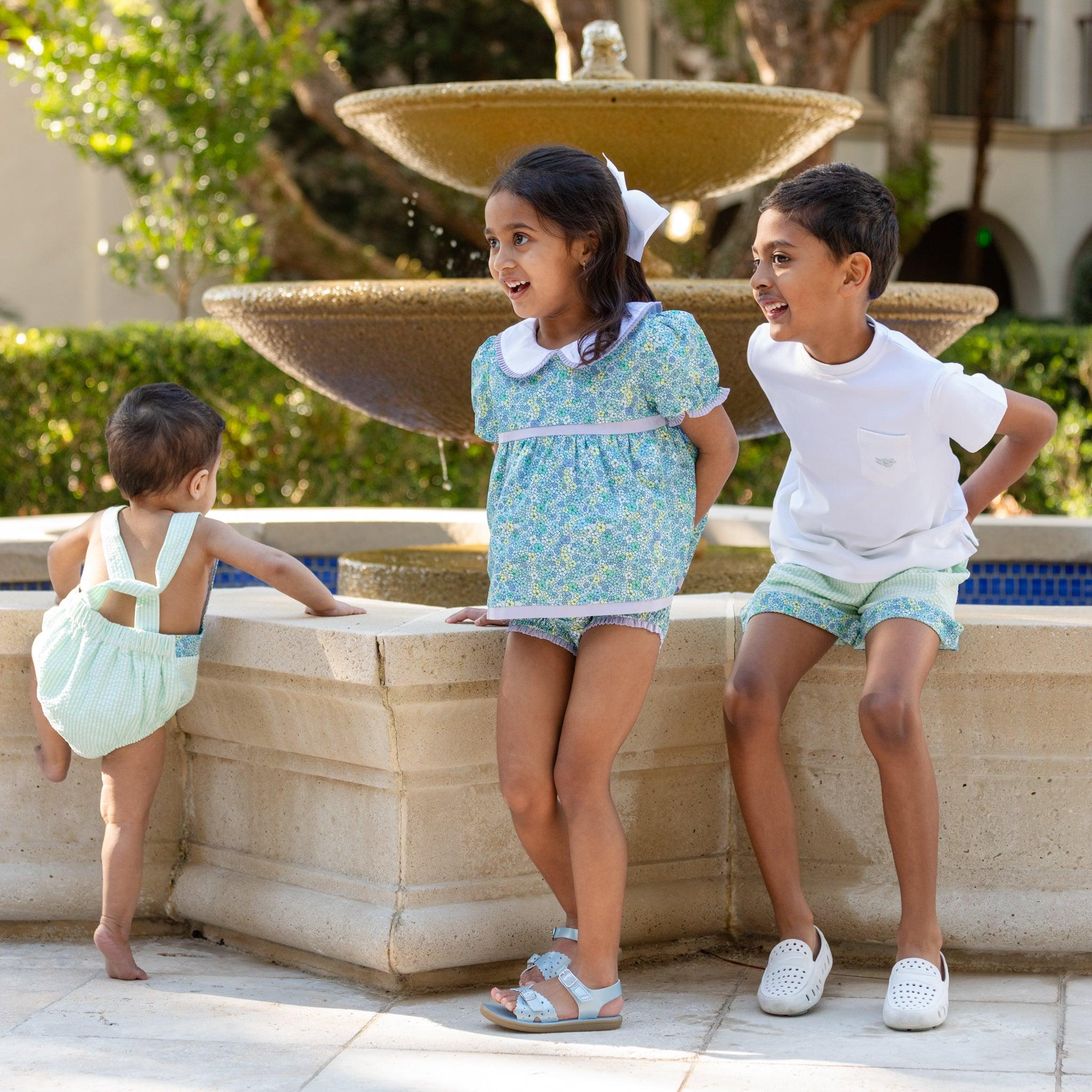 Betsy Bloomer Set in Botanical Garden – The Well Appointed House