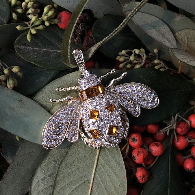 Classic Bee Hanging Ornament, Amber – The Well Appointed House